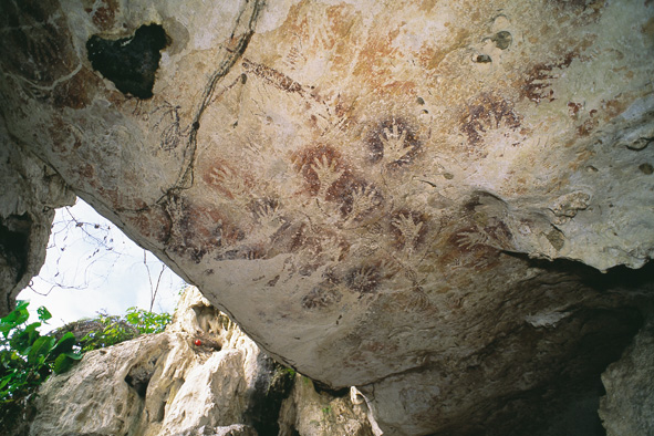 Cuevas de Indonesia – ReydeKish – Historias de la Antigüedad